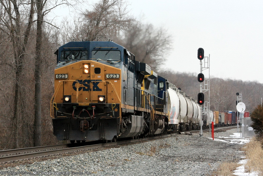 CSX 623 at West Van Bibber